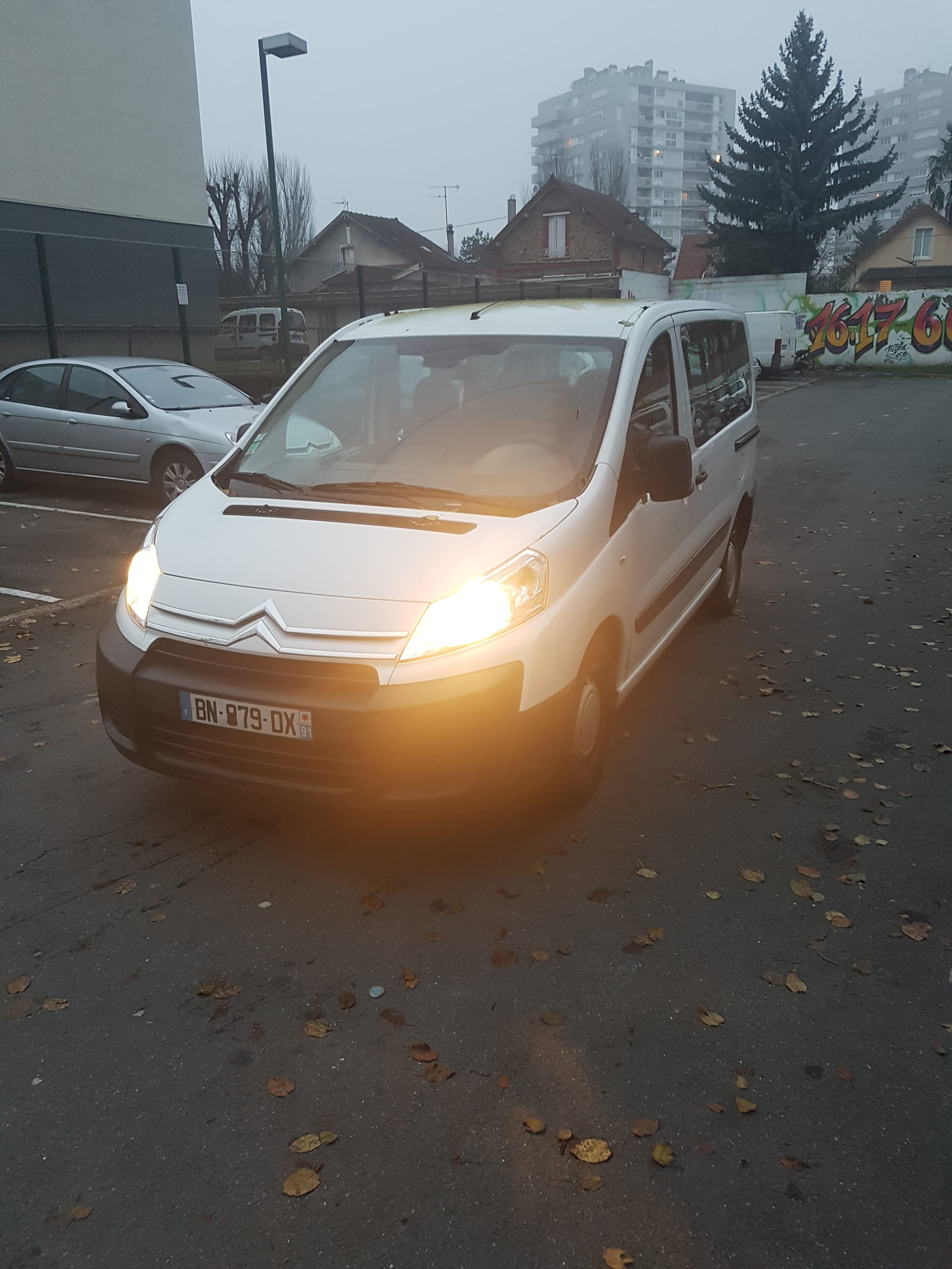 Location Minibus Citroen Jumpy Multispace 2011 Diesel 9 places à Saint Ouen Sur Seine (Mairie de ...