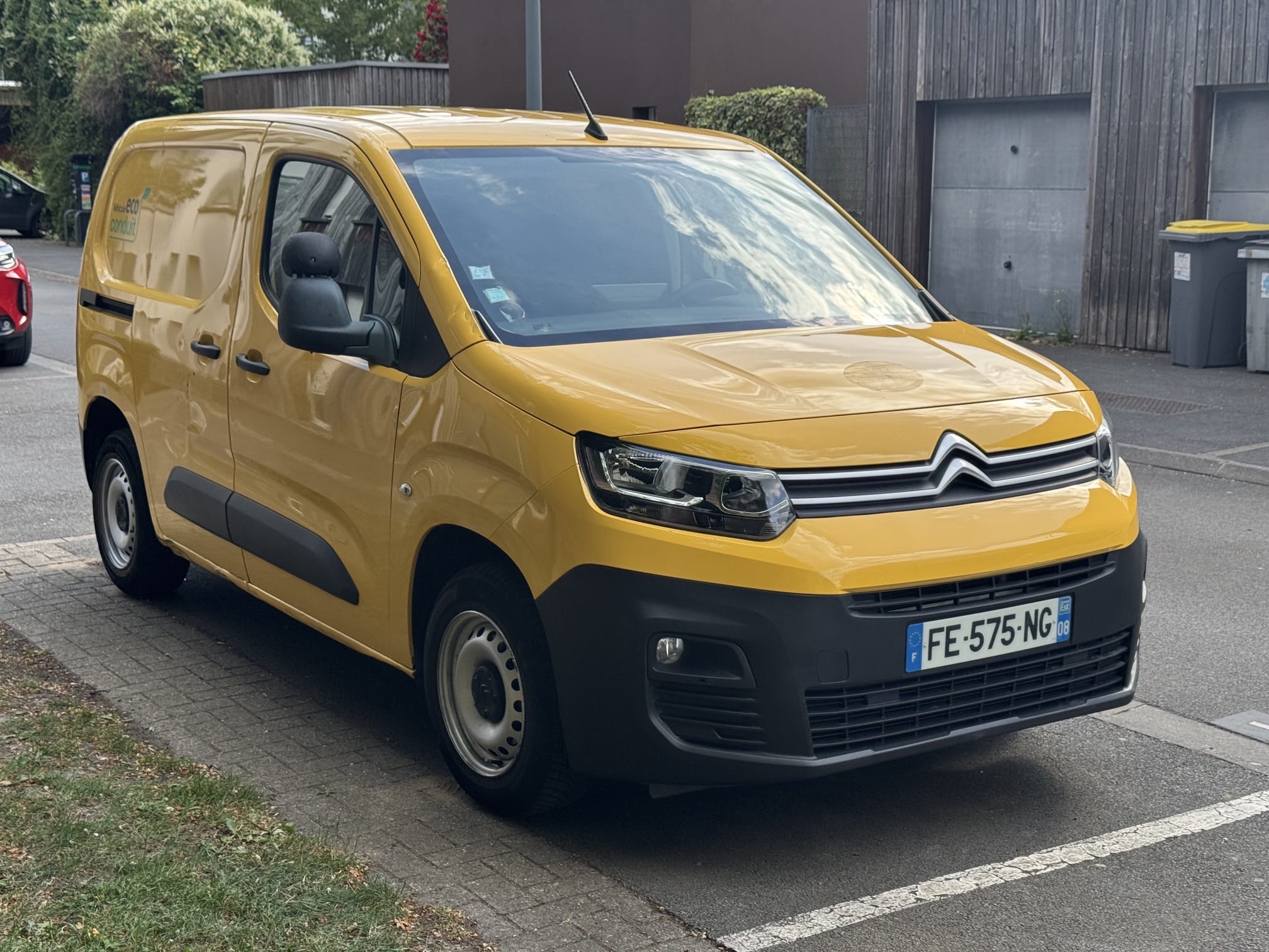 Location Utilitaire Citroen Berlingo Plancher Cabine 2019 à Mons En ...