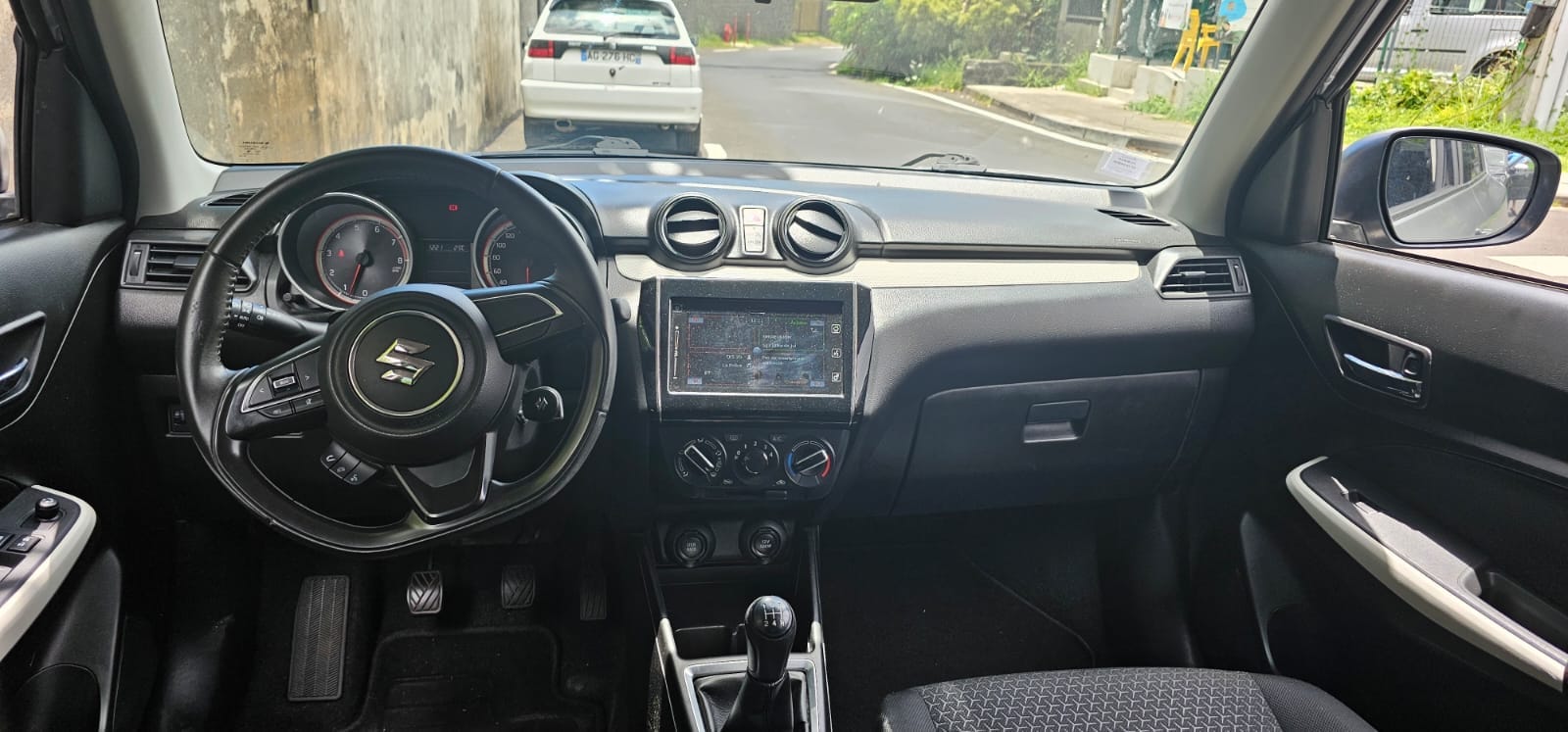 Location Suzuki Swift 2018 à Saint Denis (Chemin Des Tamarins, 97400 ...