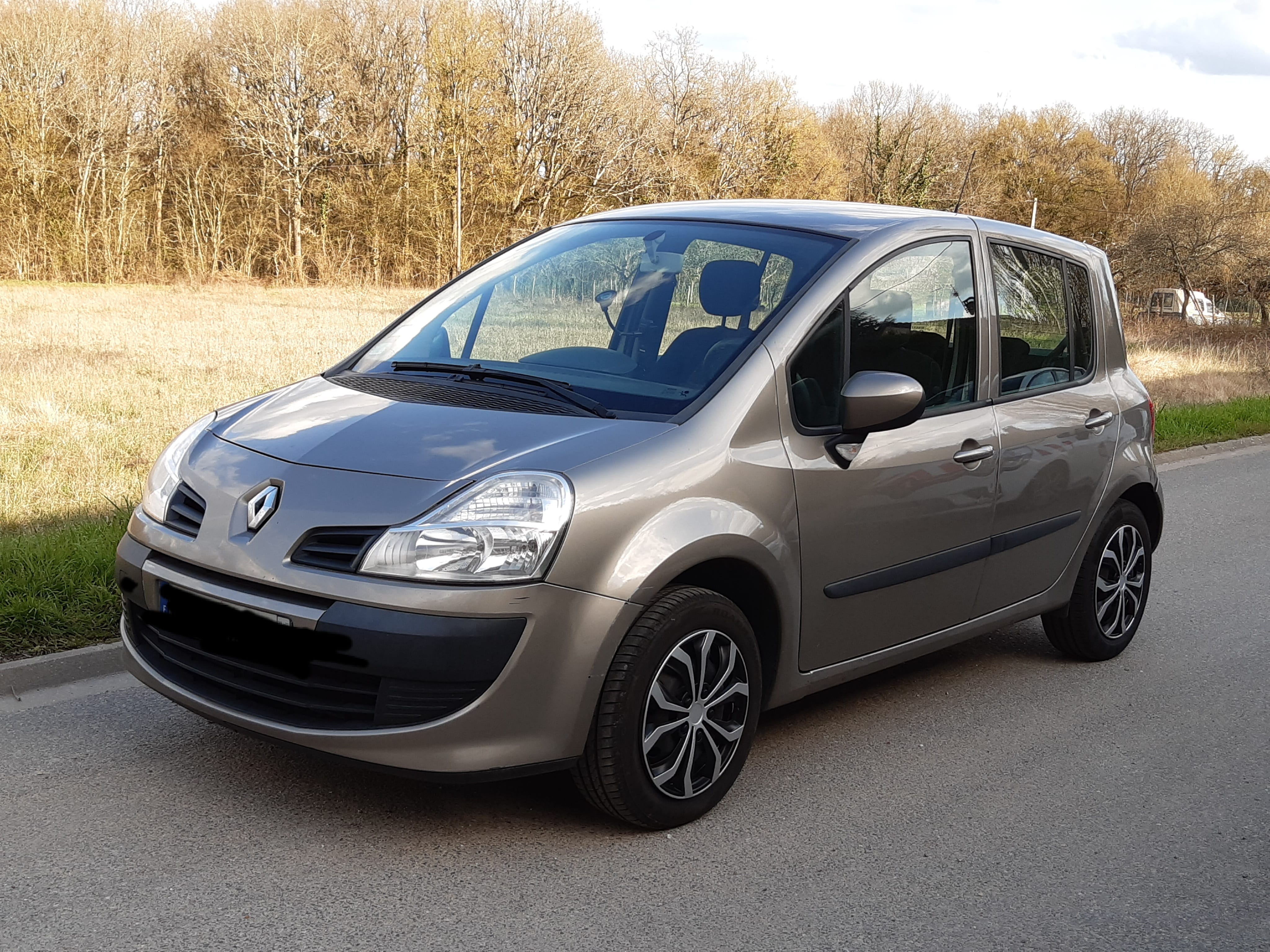 Location Renault Modus 2011 Diesel à Corbeil Essonnes (25 Allée ...