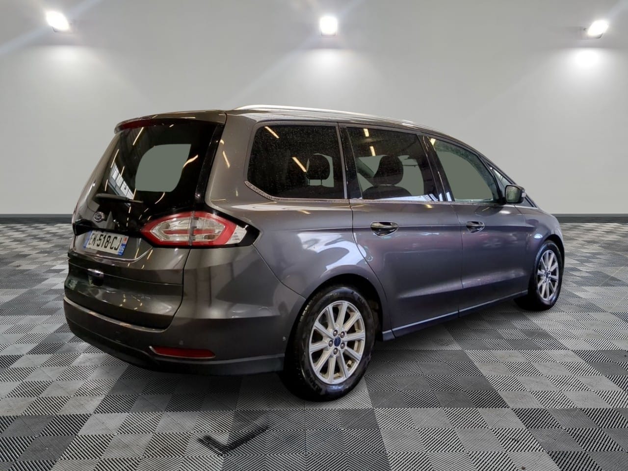 Location Ford Galaxy 2017 Diesel Automatique 7 places à Talence (18 ...